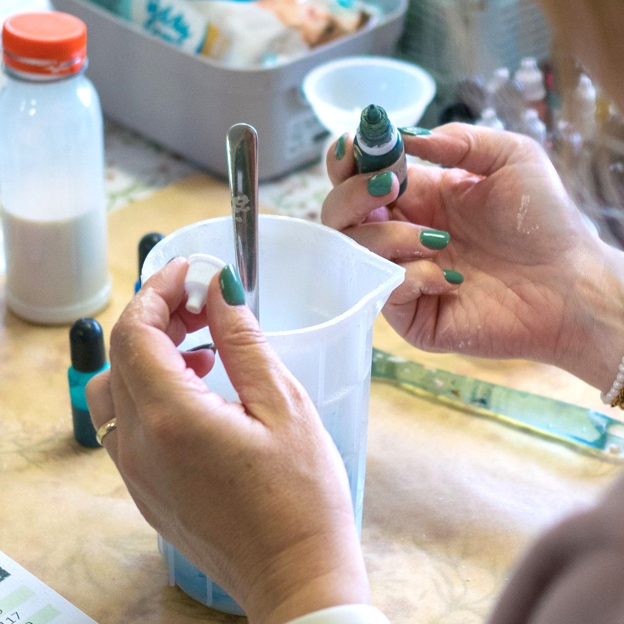 Atelier Jona | workshop Jesmonite zondag 8 februari 2026